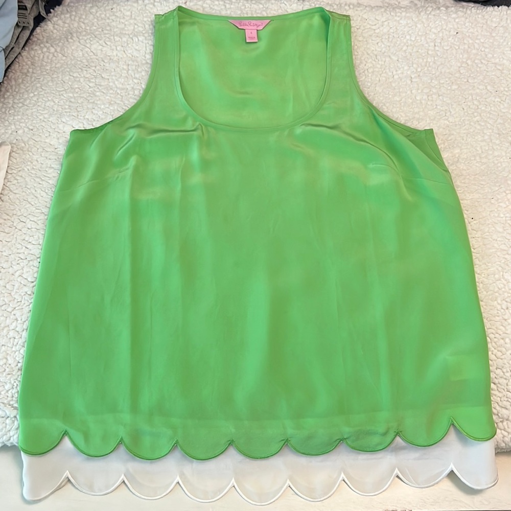 Green & White Scalloped Bottom Top - Gem